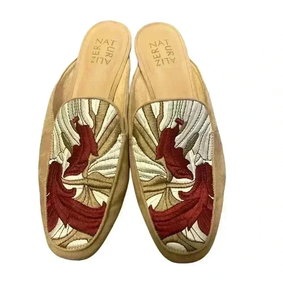 Naturalizer | Shoes | Naturalizer Flower Embroidered Mule Slides Sizem ...